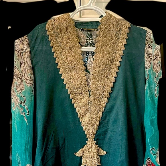 Dresses | 3 Piece Pakistani Outfit By Aeisha Varsey Excellent Condition ...